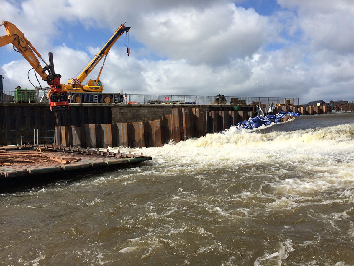 Exeter Flood Defence Scheme, River Exe - Maxx Piling | Sheet Steel Piling